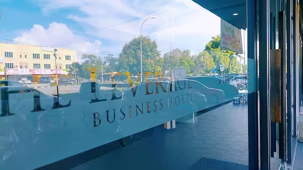 Contact – LeverageHotel